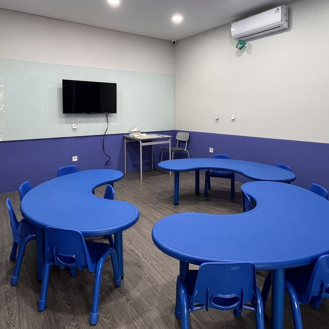 Living English Taman Sari – Bandung – Living English