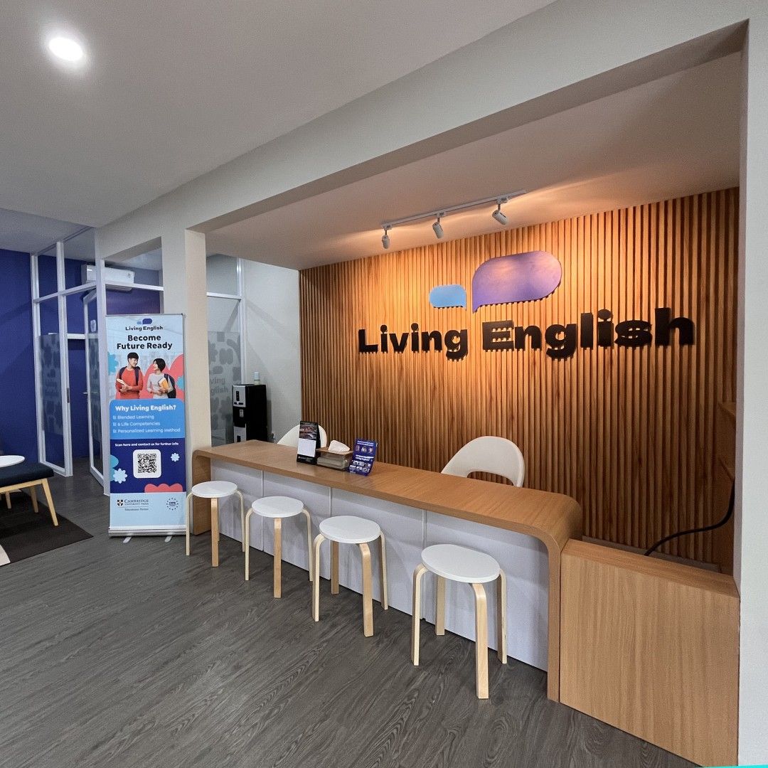 Living English Taman Sari – Bandung – Living English